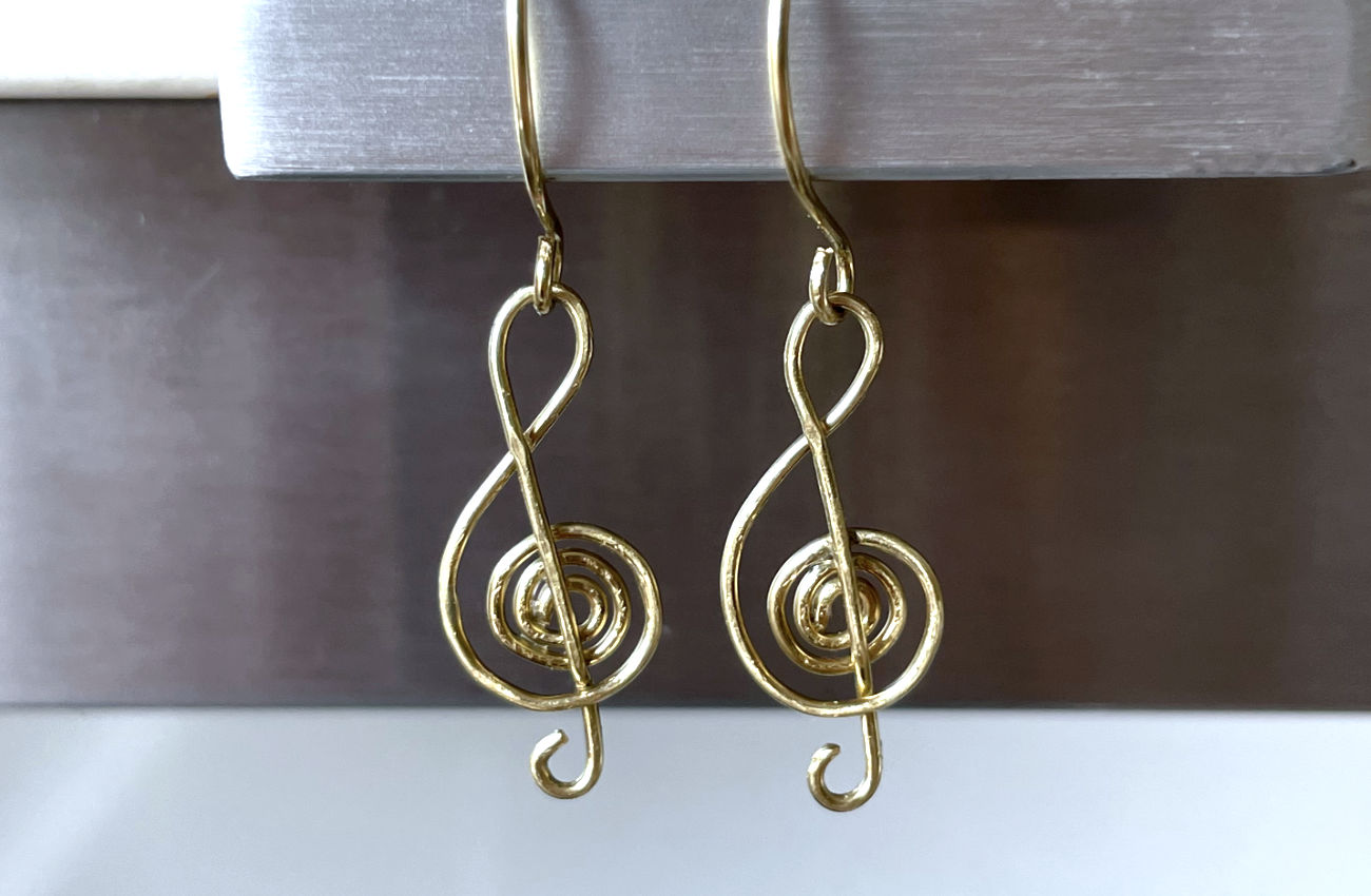 Handmade Treble clef earrings – crafted from brass wire – Cute Strange ...